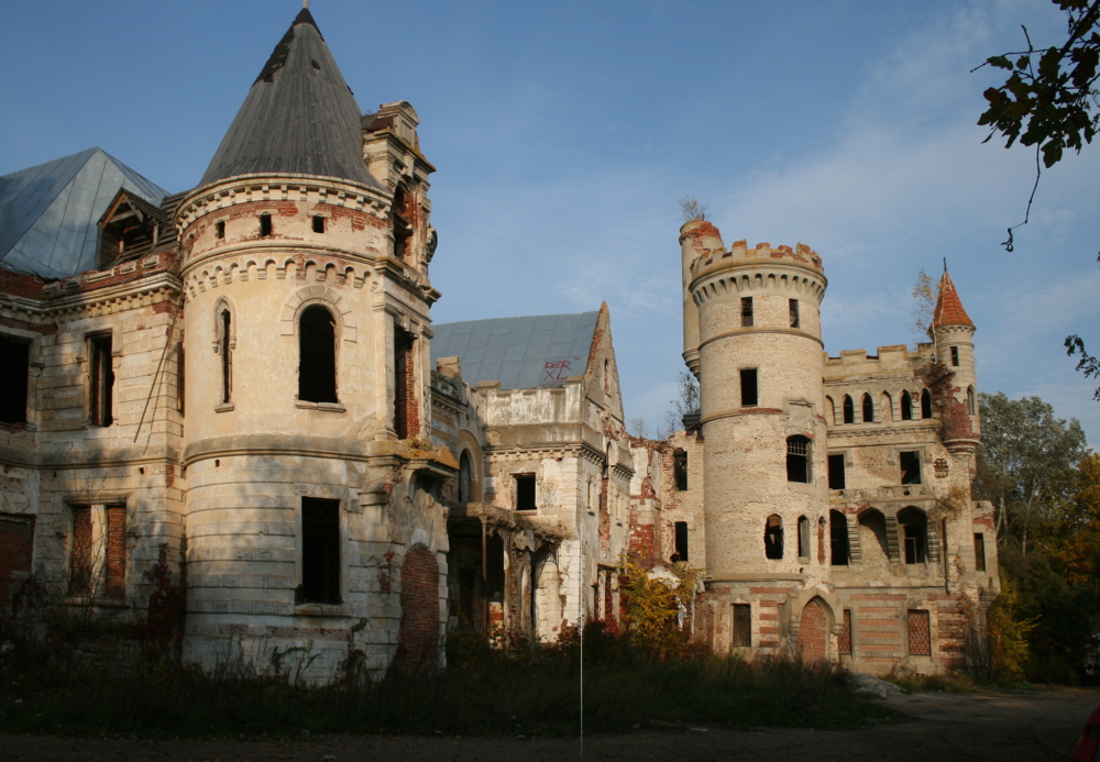 Замок Храповицкого — конкурс "Руины" — Фотоконкурс.ру